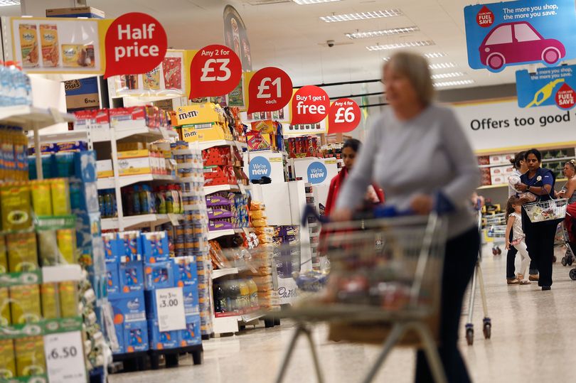 New food and drink rules for supermarkets and restaurants now in force ...