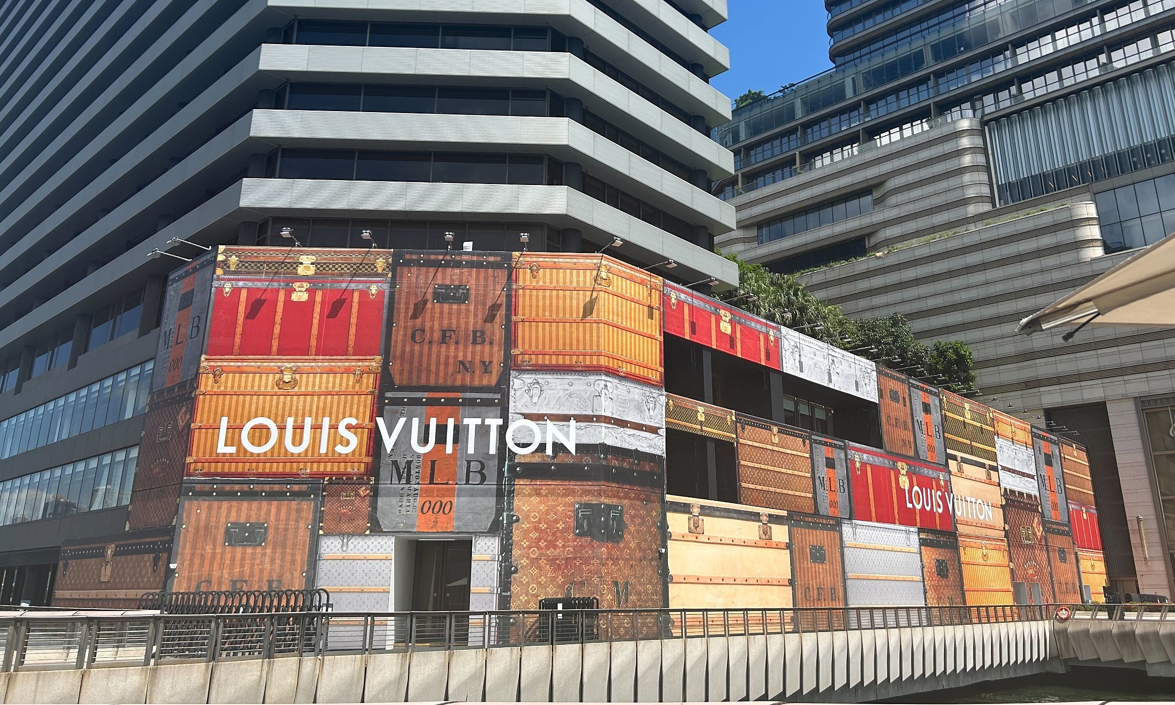 Louis Vuitton to open new megastore at world’s most expensive retail area