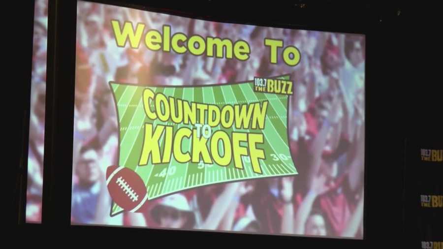 Razorback fans attend Countdown to Kickoff event at The Hall