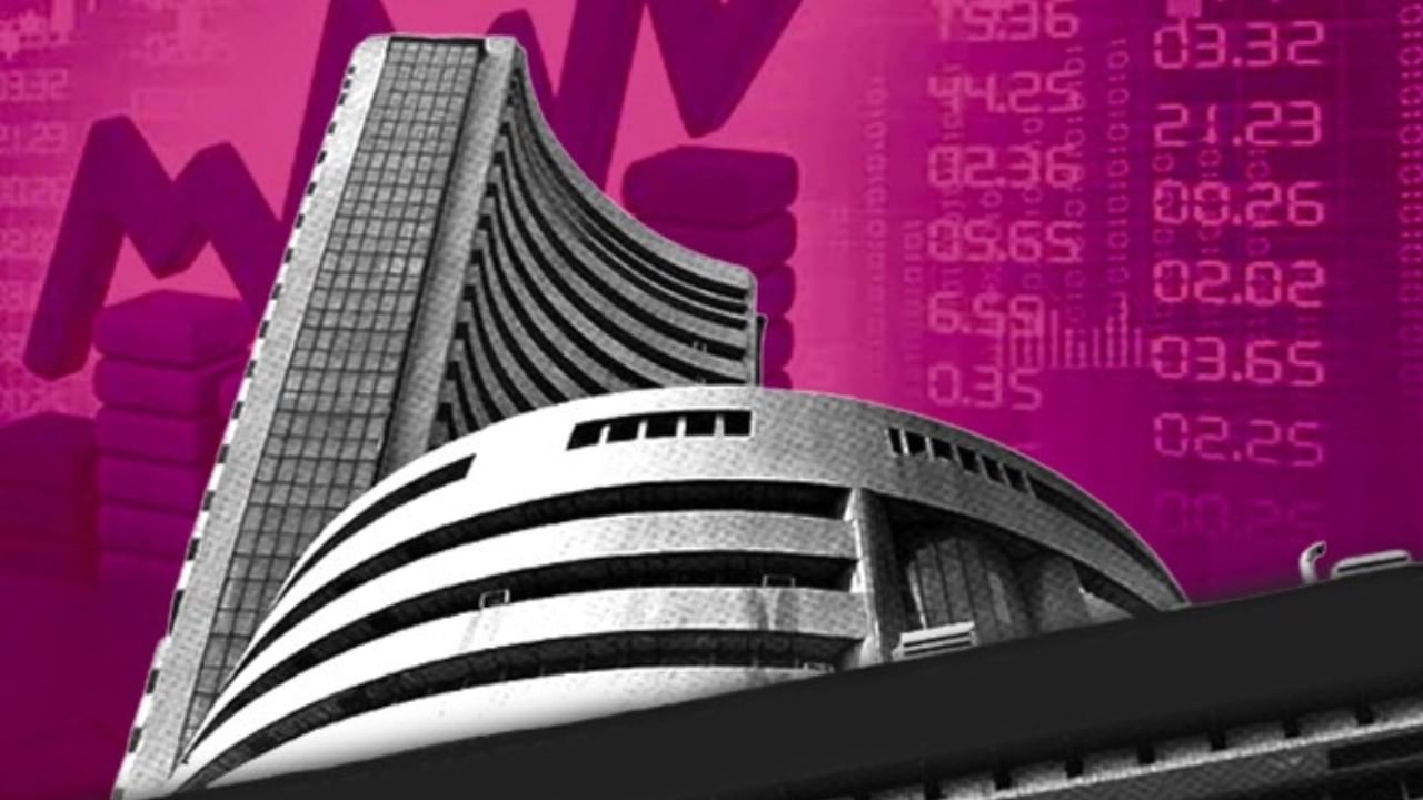 Stock Market today: Sensex, Nifty tumble; FII outflow continues