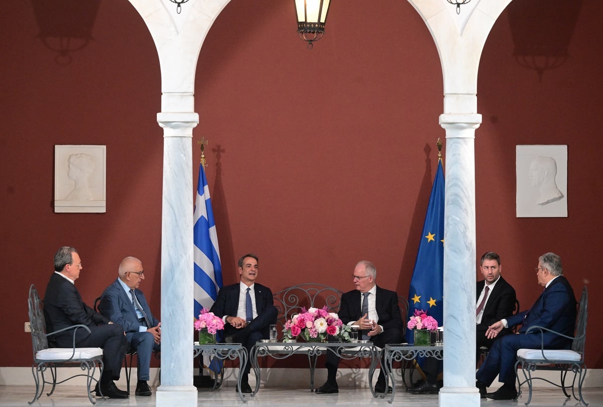 Πάγος… εν μέσω καύσωνα στο Προεδρικό: Καρφιά μεταξύ των πολιτικών ...