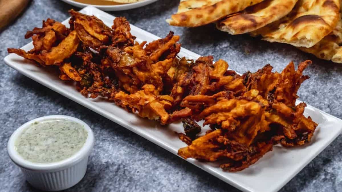 Chefs Anshul Dhyani & Niriksha Reddy Share Monsoon Snack Recipes