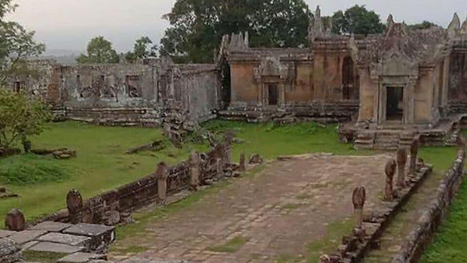 Shiva temples at heart of Thailand-Cambodia clashes: All about Prasat ...