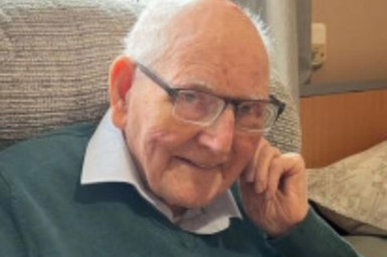 Tributes to loving great-gran of 31 and 'cheeky' sister in The Gazette ...