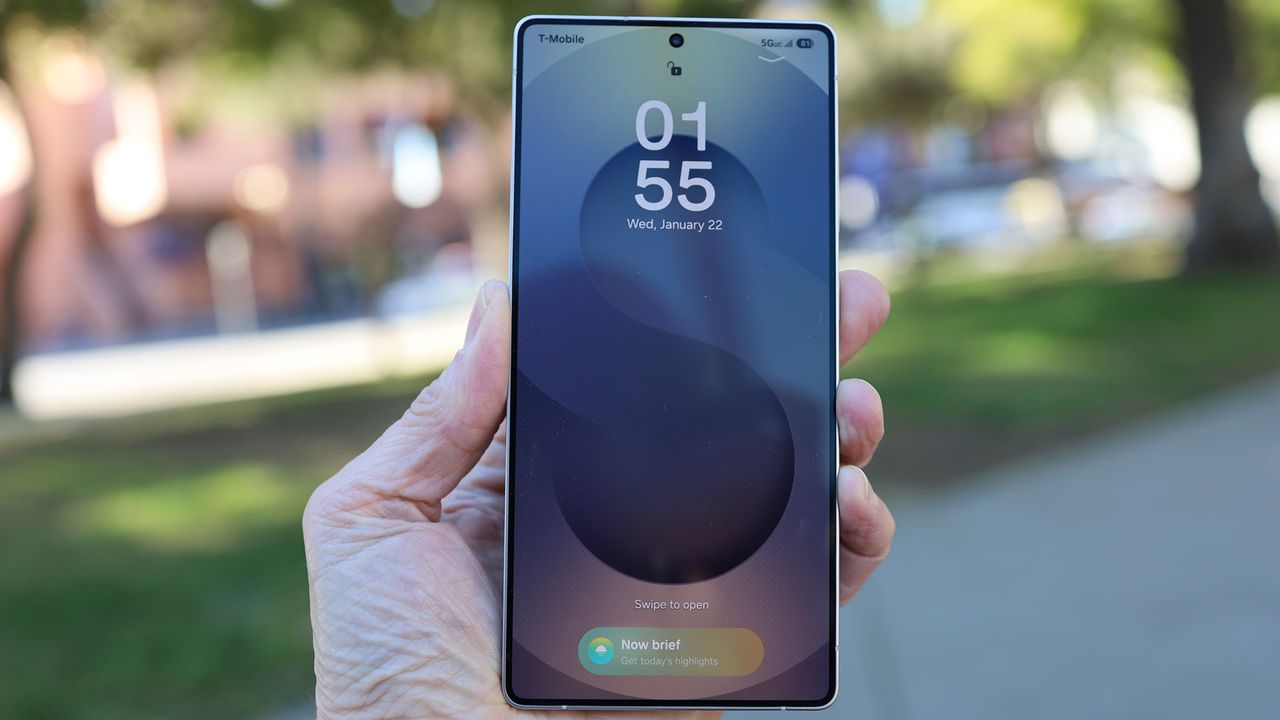 I'm a phones expert so here's when I think the Samsung Galaxy S26 ...