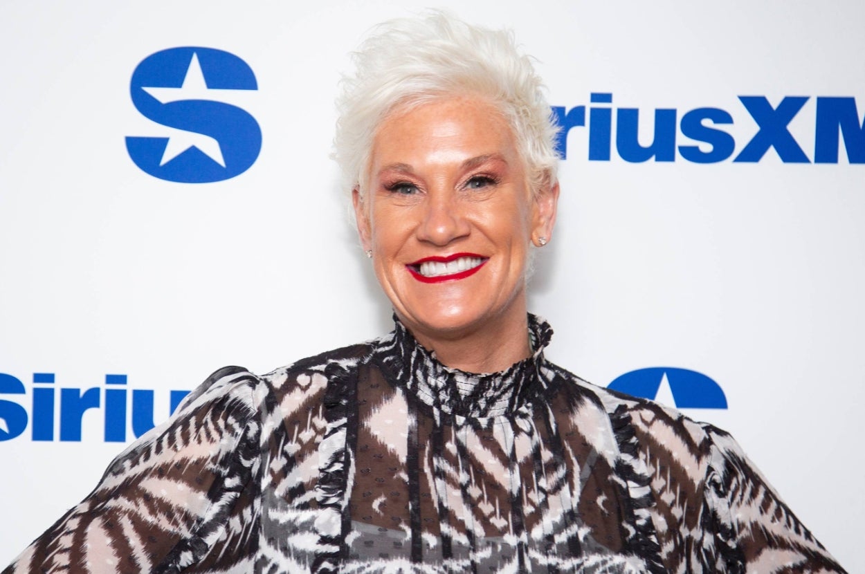 Anne Burrell's Cause Of Death Has Been Revealed