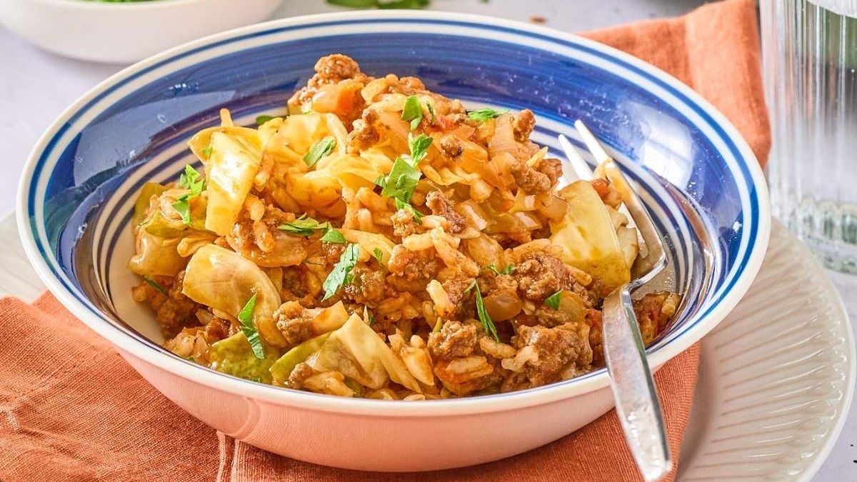 18 Delicious Cabbage Recipes That Win Everyone Over