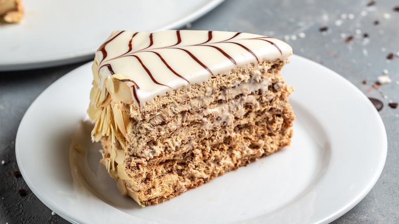 18 Hungarian Desserts You Need To Try At Least Once