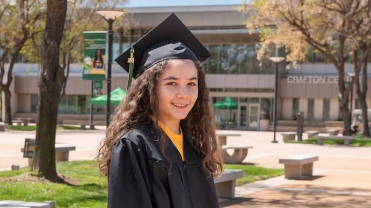 Community college vs university: Which path makes more career sense in 2025
