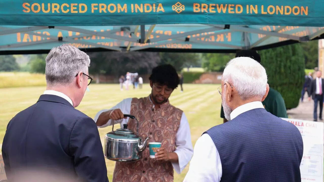 Who is Akhil Patel, the Indian-origin entrepreneur who served chai to ...