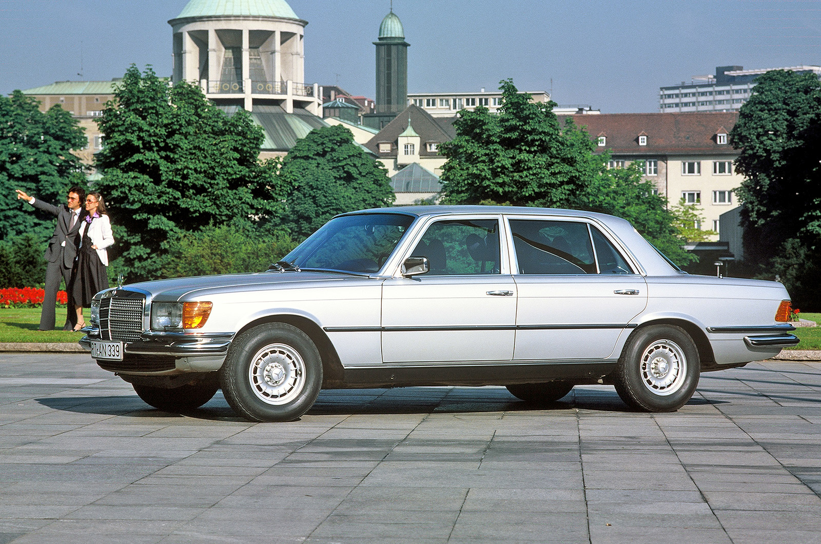 The cars with the largest engines ever made