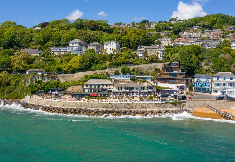 The 13 Best Pubs And Bars On The Isle Of Wight