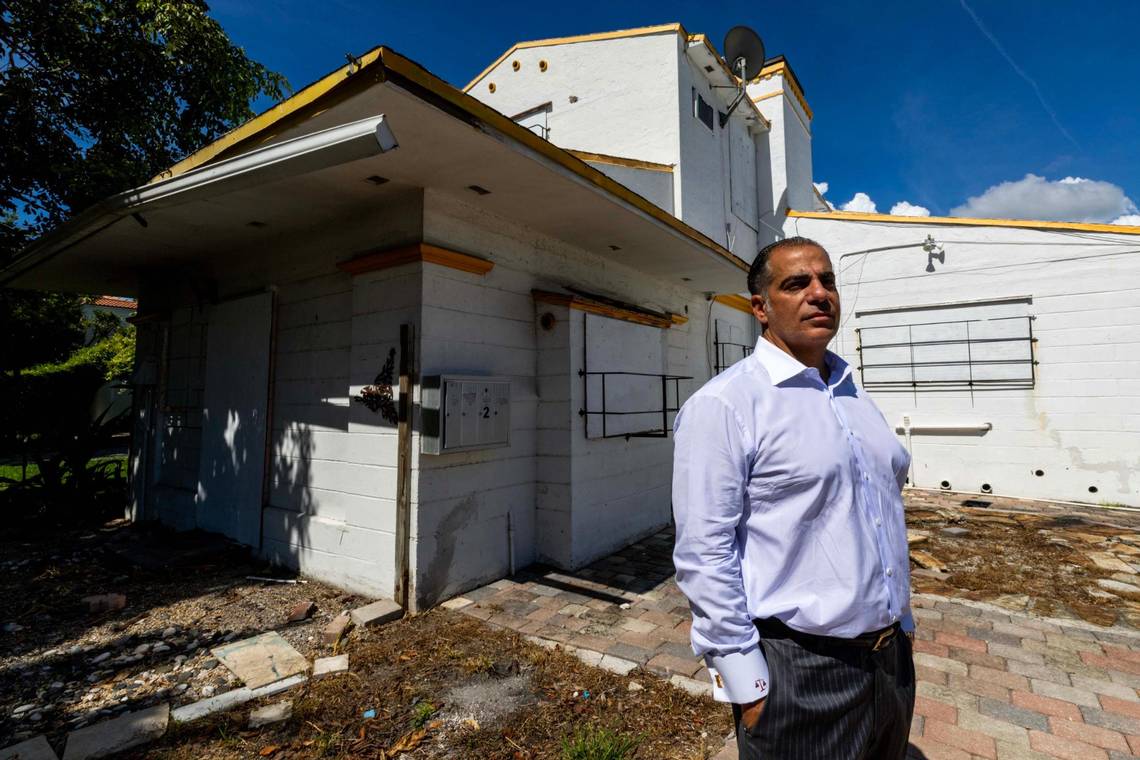 Raze or save? A fight over fate of home in flood-prone South Beach ...