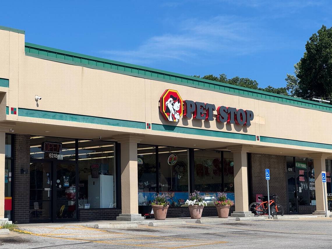 Monkey has lived 18 years in Johnson County pet store. Activists say ...