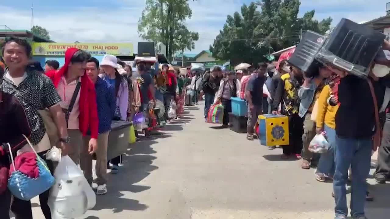 Nearly 3,000 Cambodians in Thailand flock back home as border conflict ...