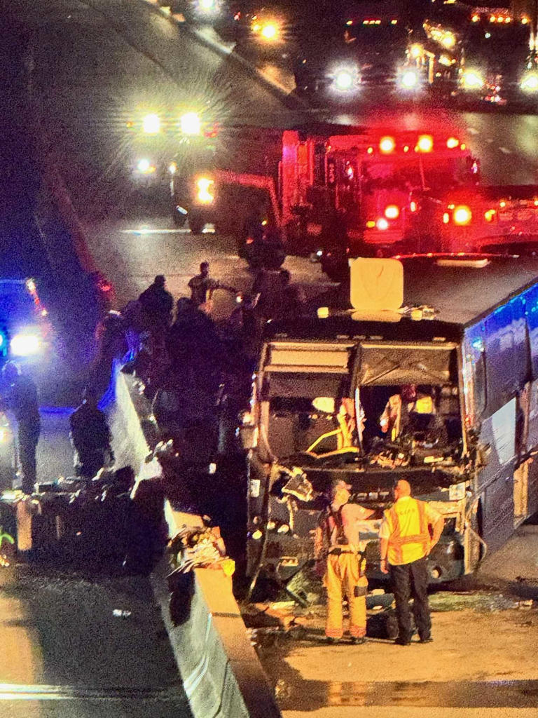 All lanes reopen on I-85 after Greyhound bus crash