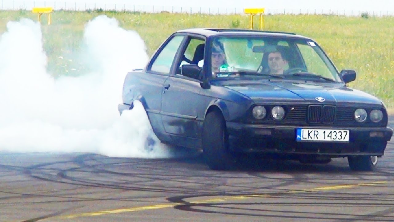 BMW E30 Burnout and Drift – 3 Series Tire Smoke and Engine Sound