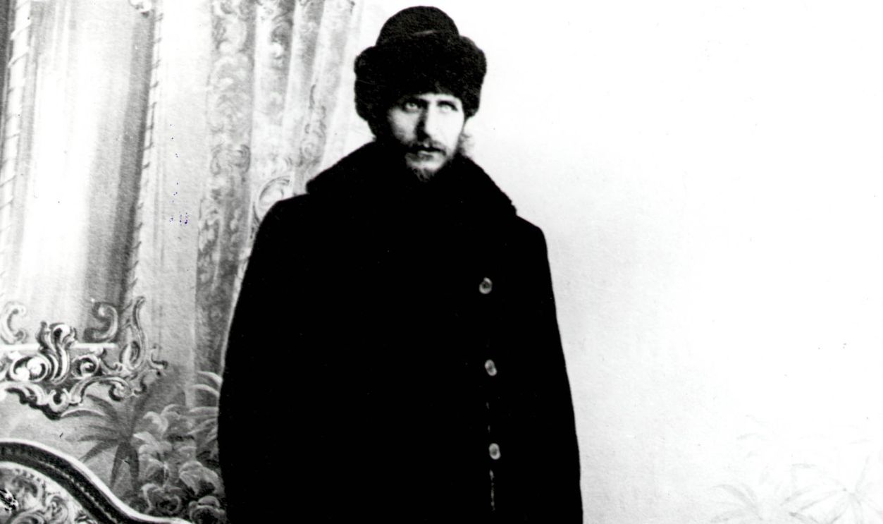 Before he died, Rasputin reportedly ate sweetcakes laced with cyanide ...