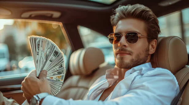 5-Minute Hacks That Make You Look Rich (Even If You’re Broke)