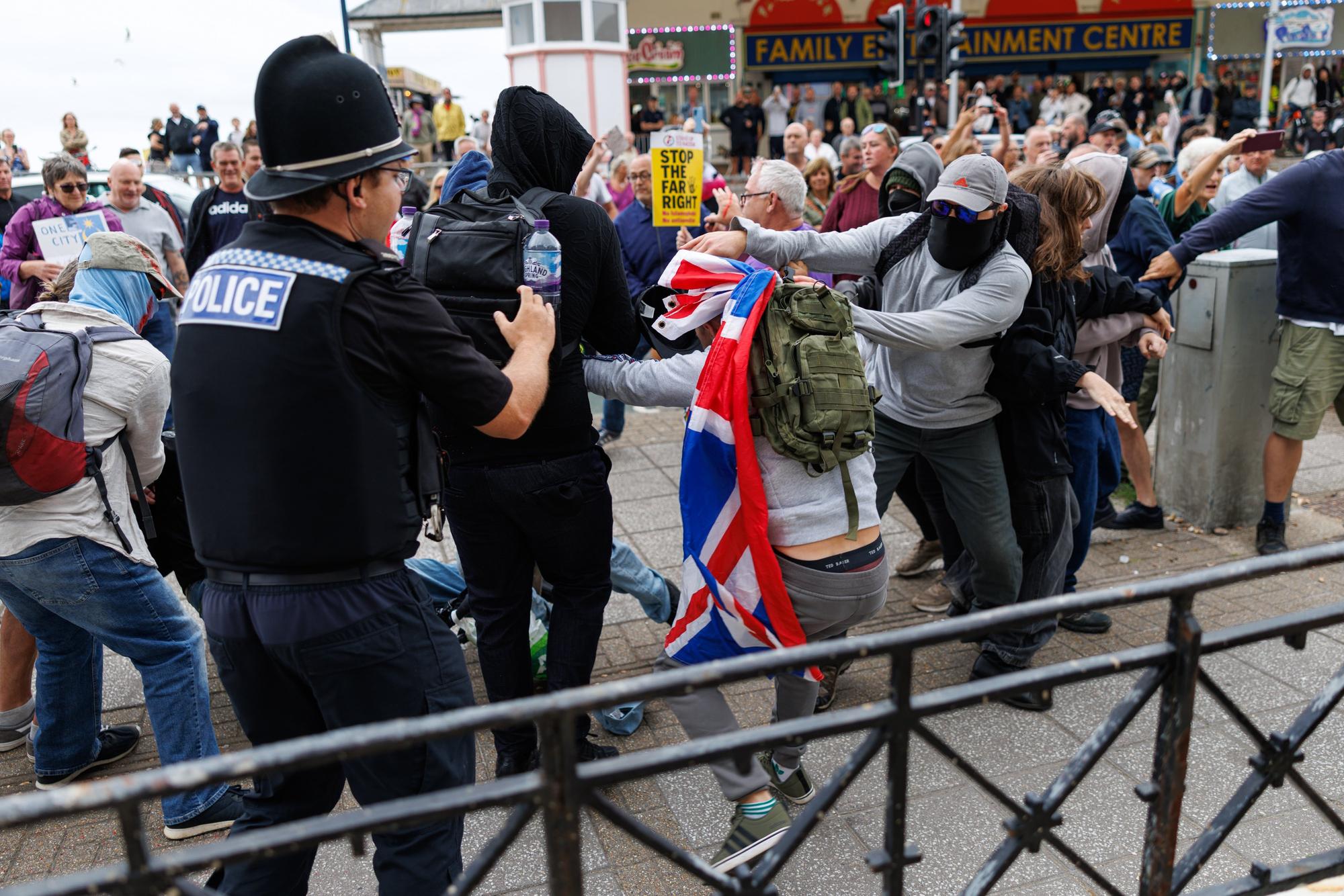 Portsmouth anti-migrant and counter protests planned today after ...
