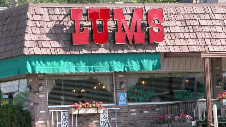 16 Discontinued Fast Food Chains We Wish Still Existed