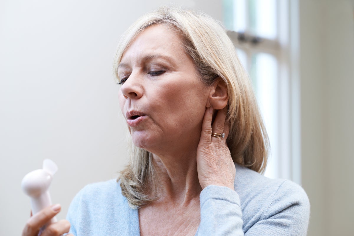 Experts tips for coping with menopause symptoms in a heatwave