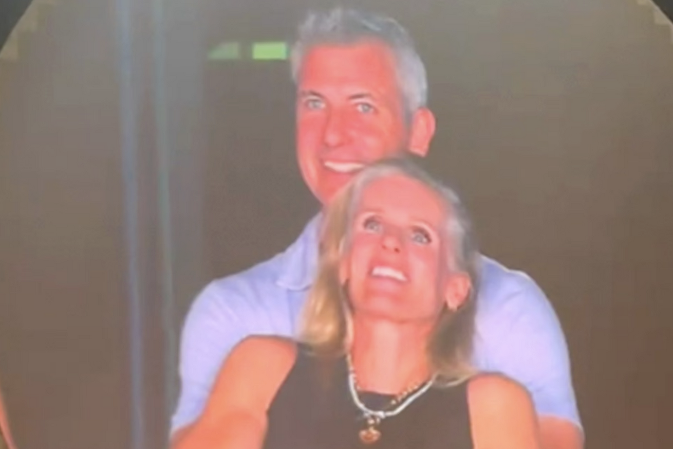 Astronomer's HR chief resigns after Coldplay 'kiss cam' scandal: A ...