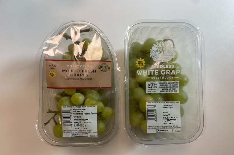 I compared M&S mojito grapes to regular white grapes