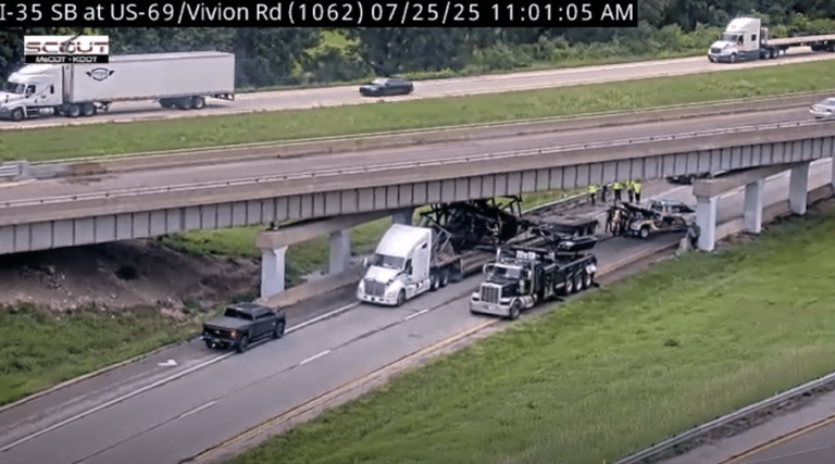 Oversized load hits bridge in Kansas City, closing I-35 NB for several ...