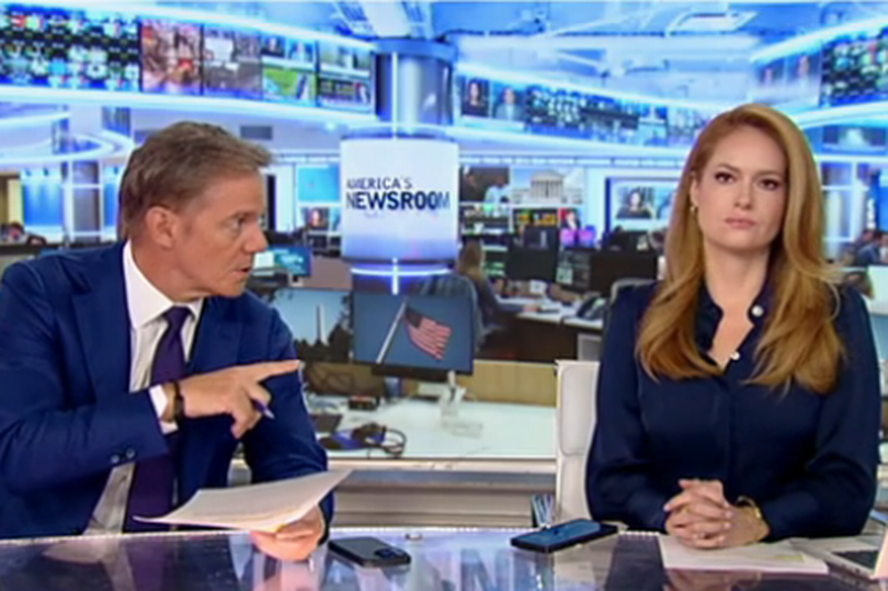 Fox News' Bill Hemmer speaks to show producers after audio disaster ...