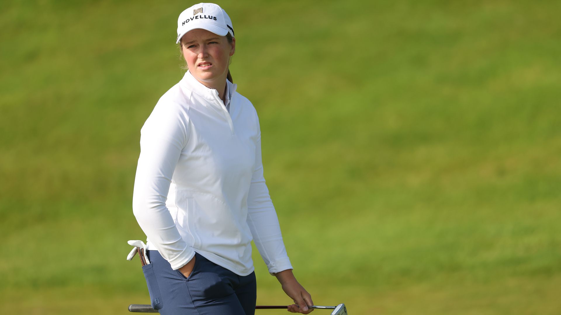 Lottie Woad holds solo lead after second round of Scottish Open