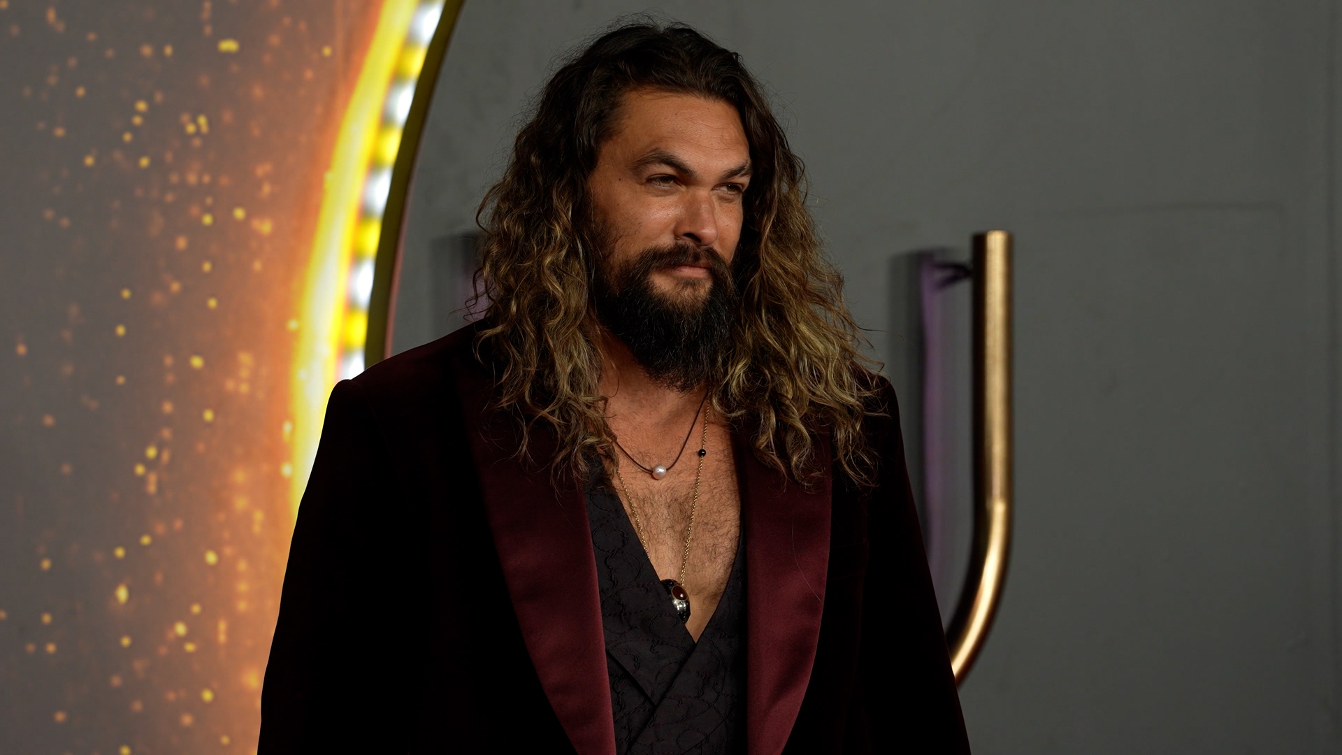 Non è un bambino Nepo, Jason Momoa dice che suo figlio Nakoa Wolf ha ...