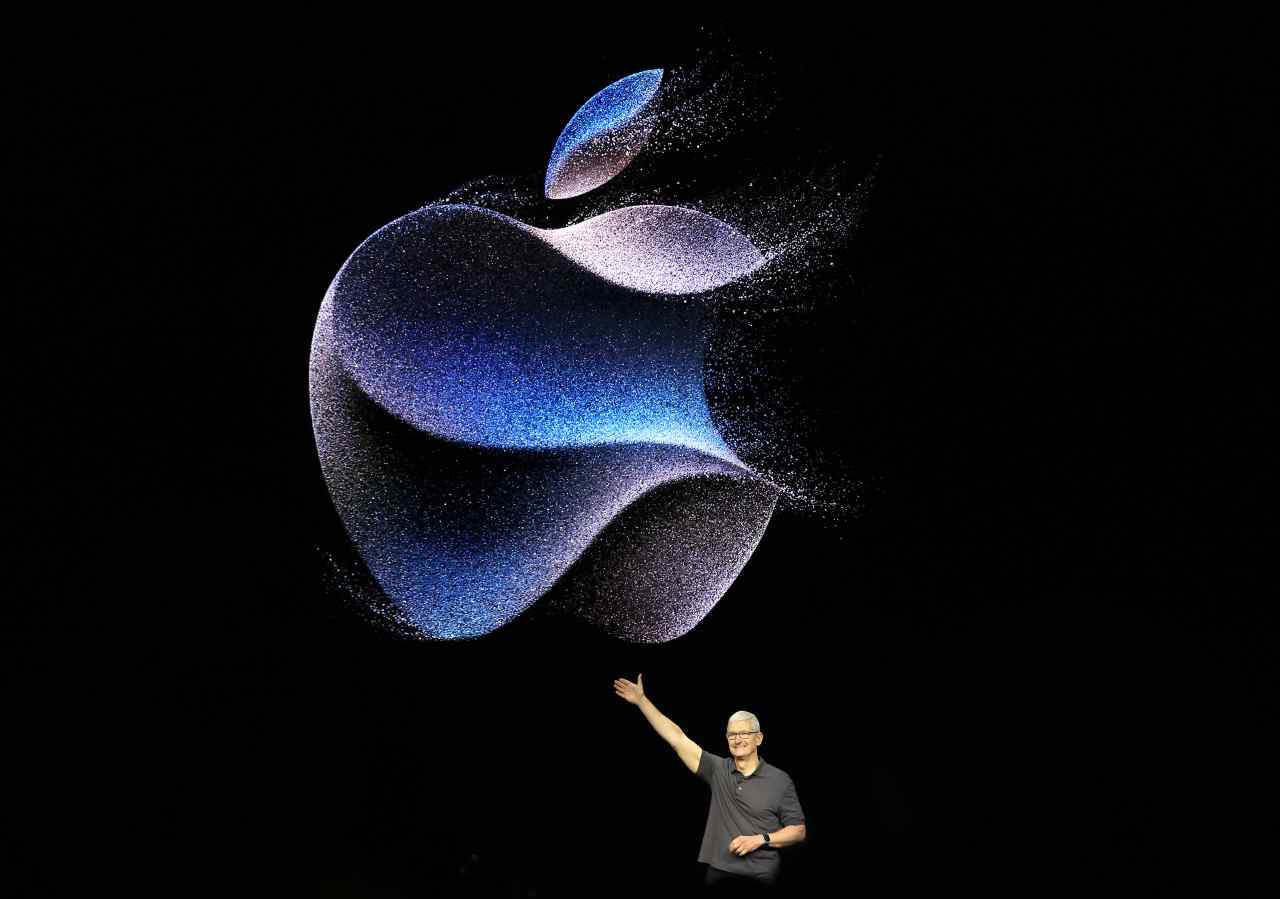 Apple Earnings Are Next Week. Why This Analyst Says Be Cautious.