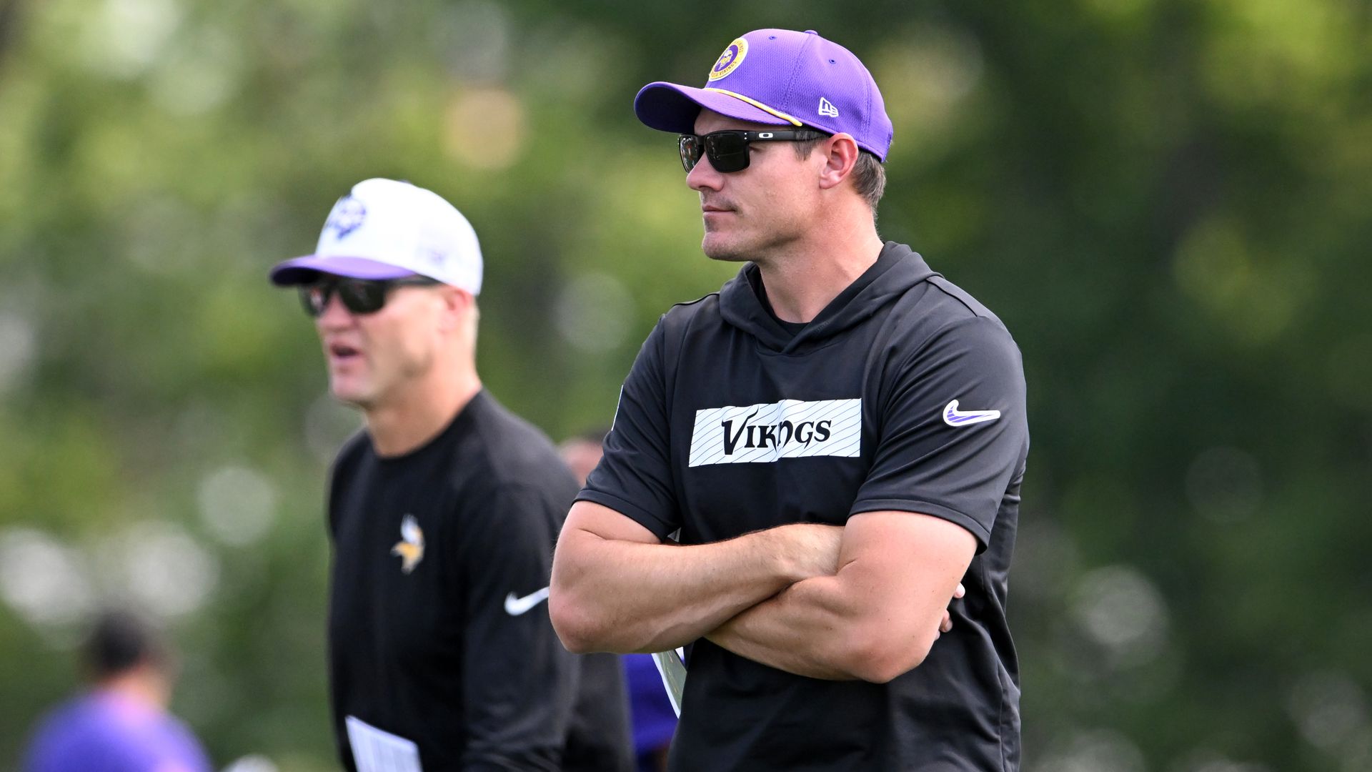 Vikings Training Camp 2025 Heats Up: McCarthy’s Grip & Injury Twists!