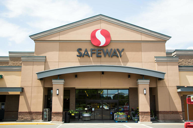 'Dirty Black Monkey': White Woman Launches Racist Tirade At Grocery Store