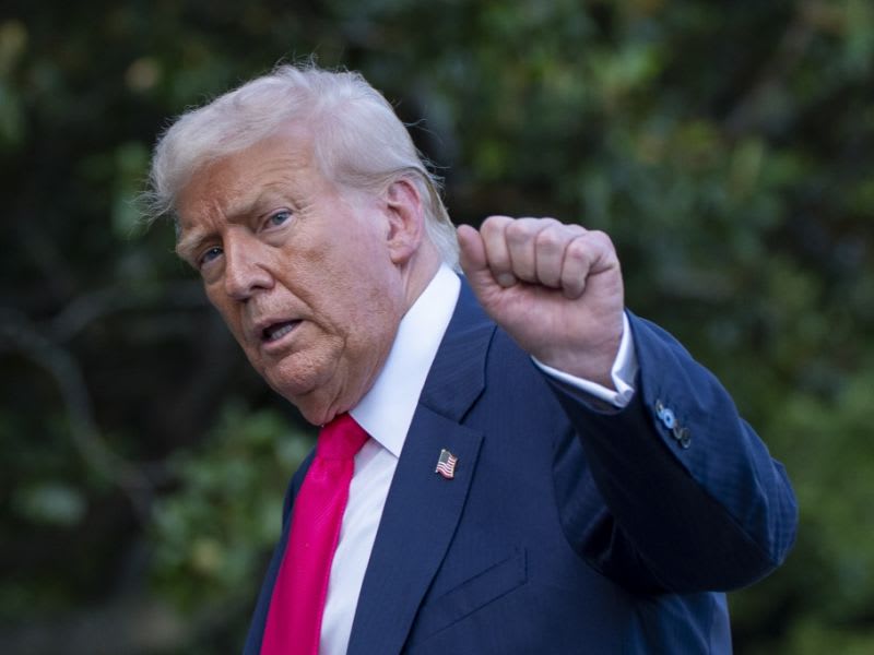 Donald Trump: "Verdammter Idiot" - US-Präsident bejubelt in Interview ...