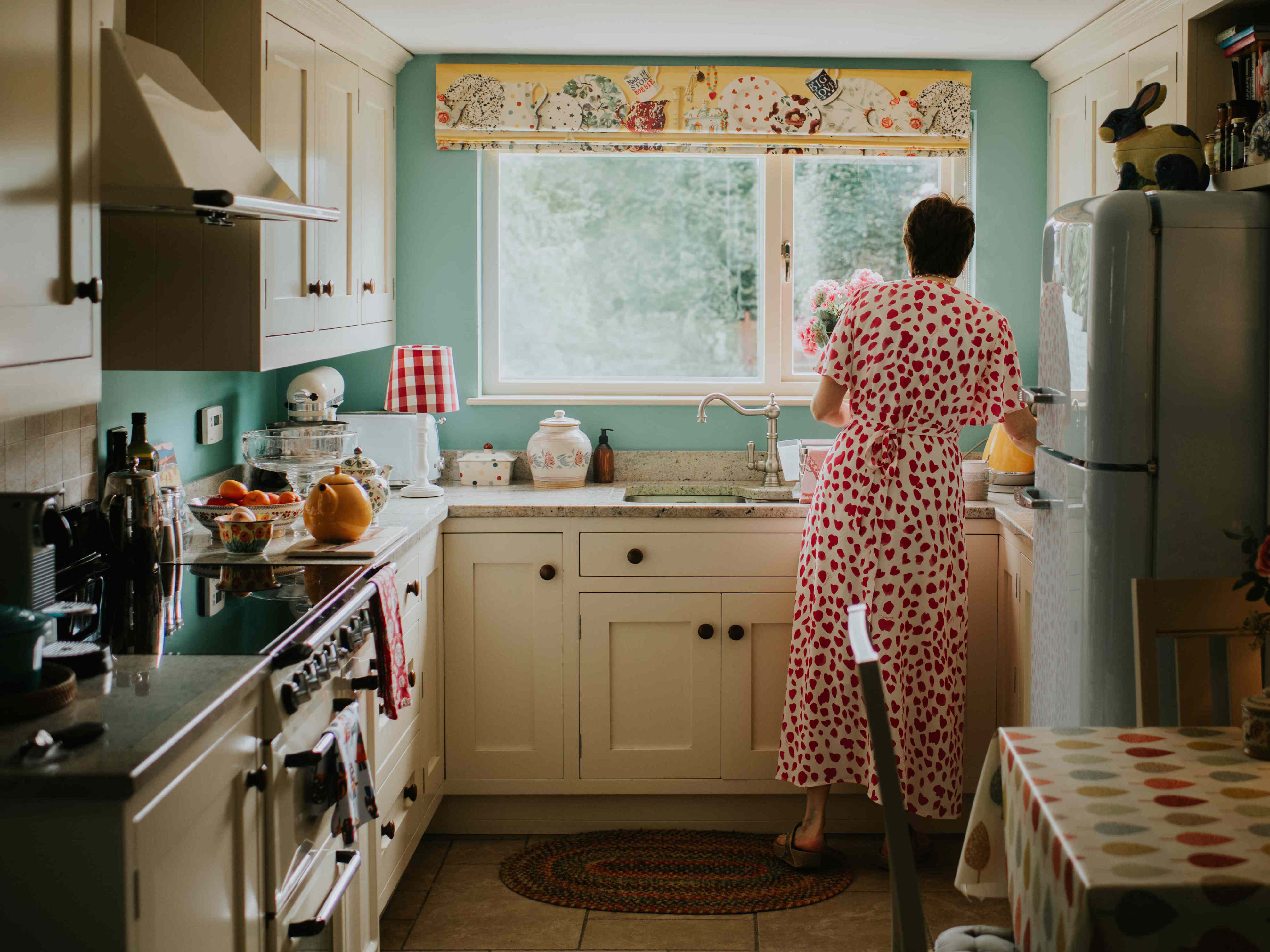 I tried my grandma's trick for cleaning veggies—now I'll never go back