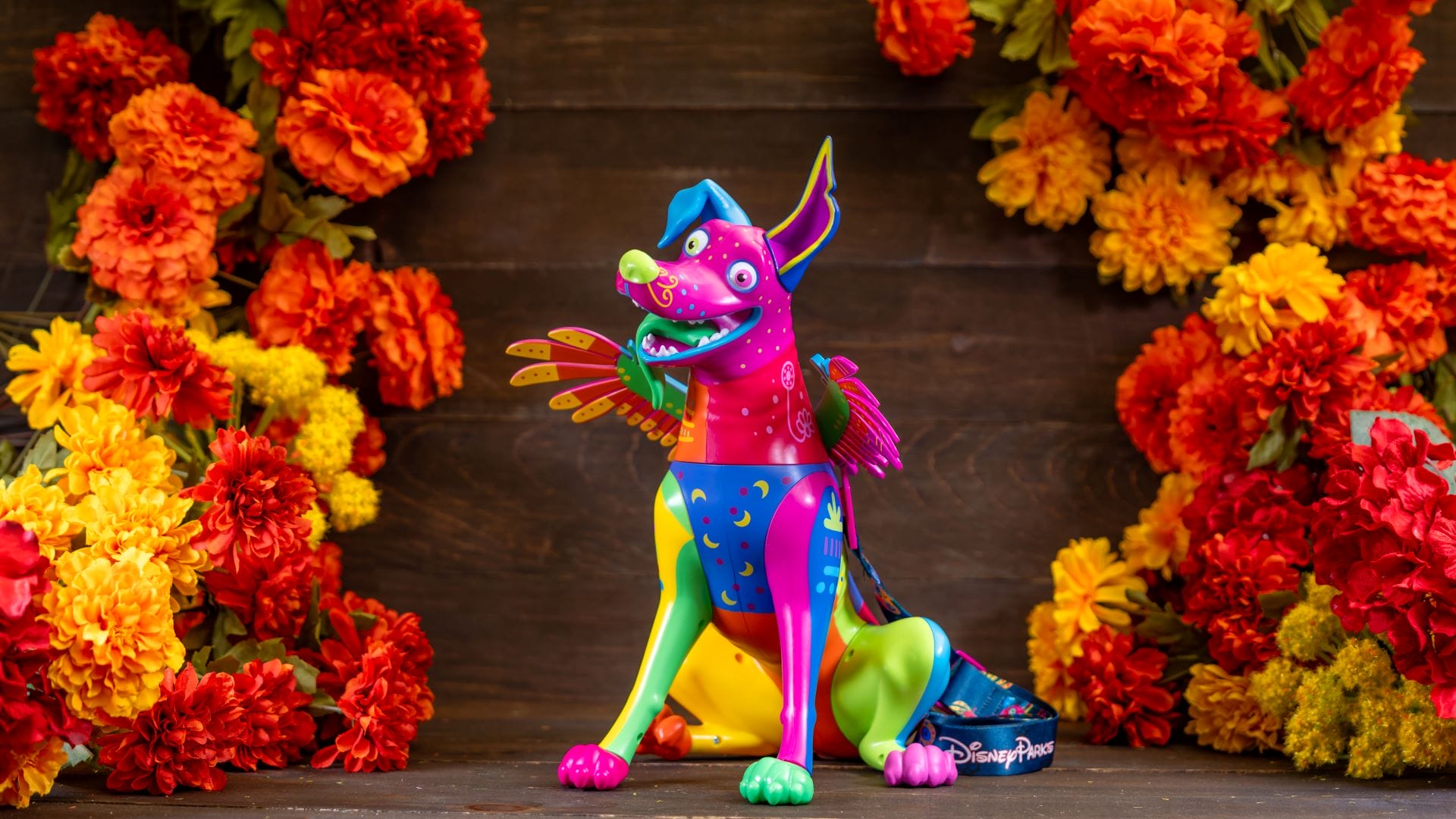 New Dante and Coco Sippers Coming to Disneyland Resort for Plaza de la ...