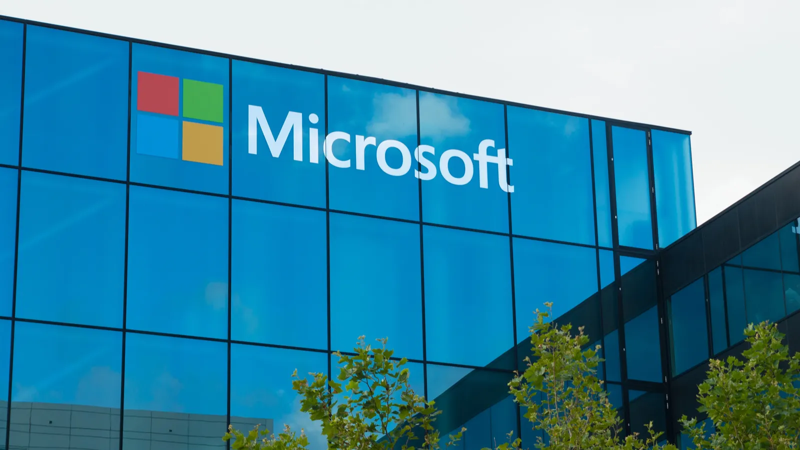 Microsoft teases 2030 Windows PCs that can see hear and talk