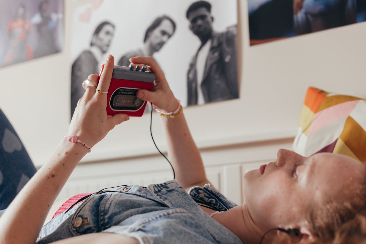 15 Things Gen X Teens Had to Deal With (That Gen Z Wouldn’t Tolerate)