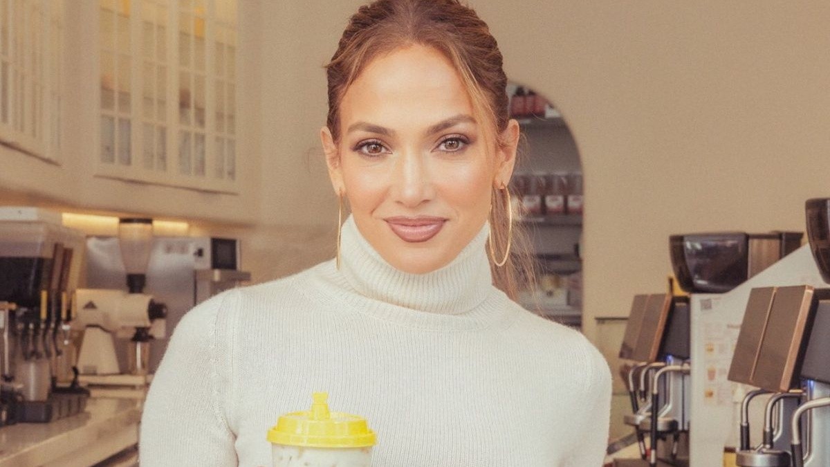 Belleza eterna: consejos de skincare de Jennifer López con 56 años