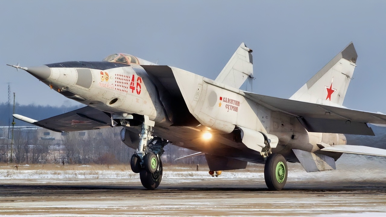 US intelligence thought Russia’s MiG-25 Foxbat was made of titanium ...