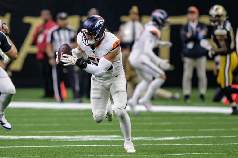 Tennessee Titans' Cody Barton on early impact, 'scheme lets us play fast'