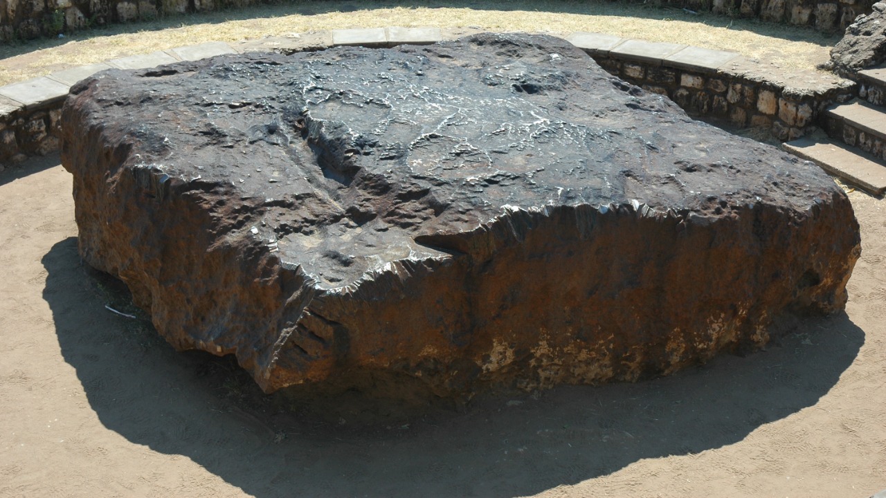 Strange metal found in meteorite core
