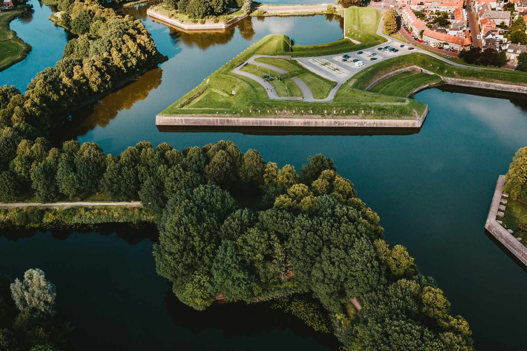 A Dutchman’s Guide to the Netherlands: Local Wisdom from a Nile Encounter