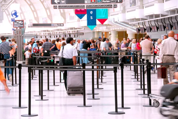15 Tips to Breeze Through Airport Security