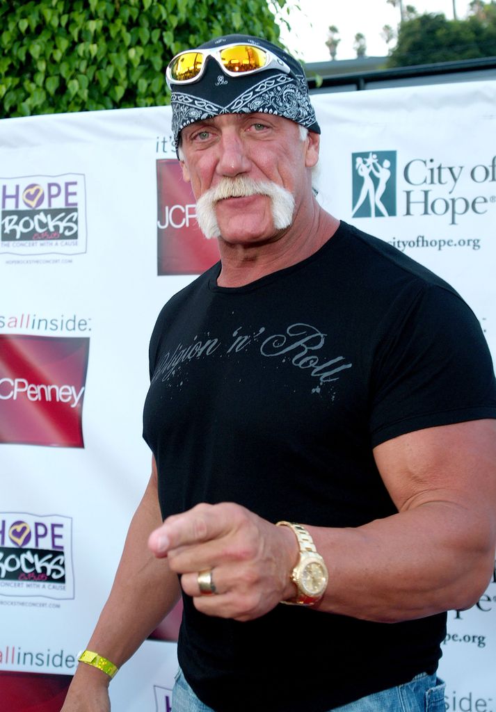 Hulk Hogan's last days had multiple health warning signs