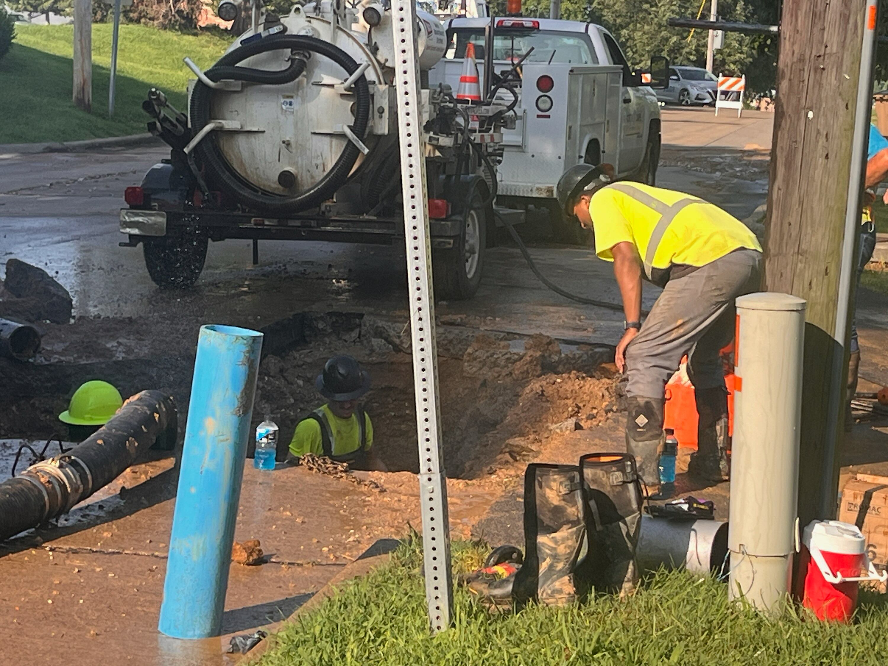 Broken water main in Cape Girardeau repaired; Bloomfield Road reopens ...