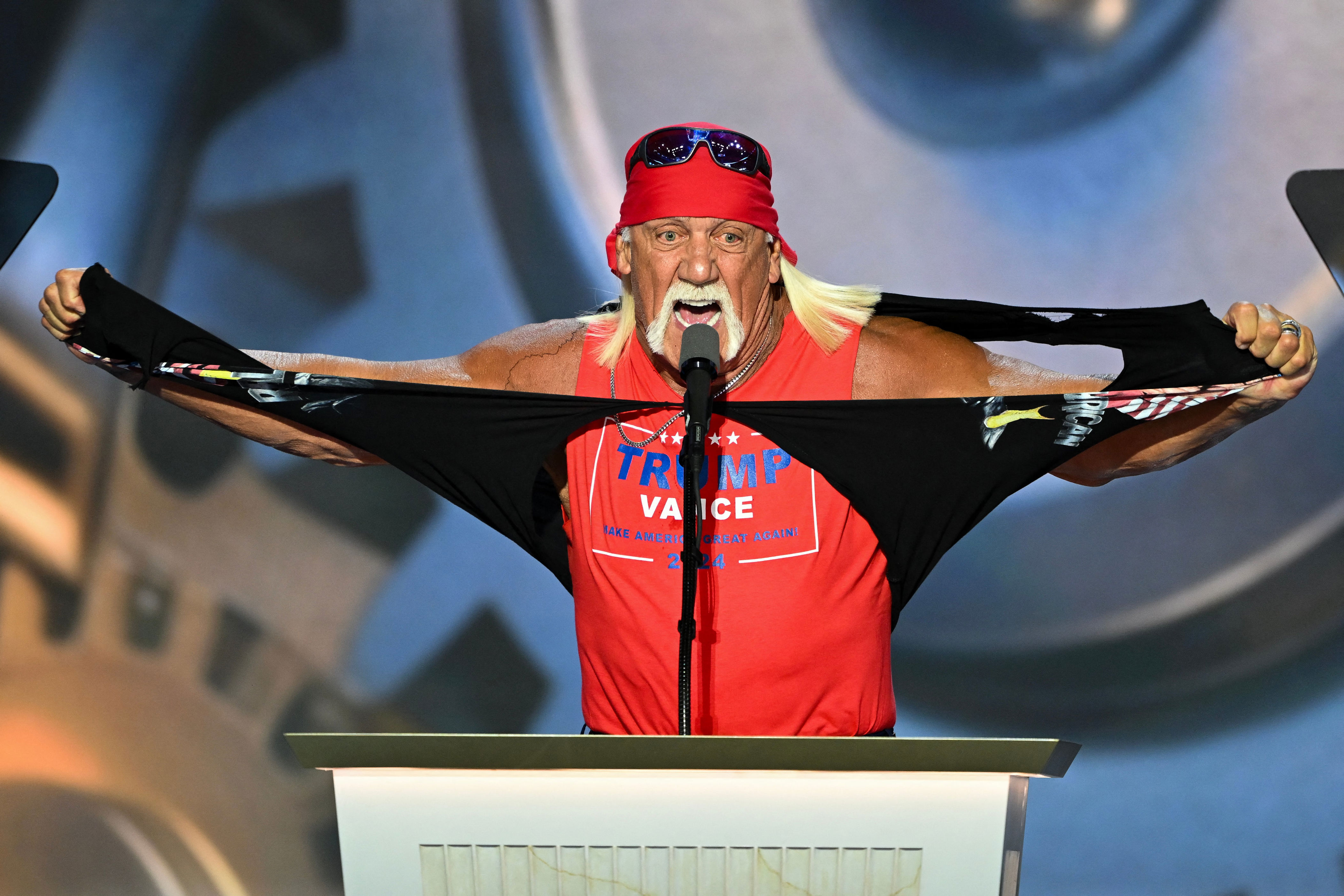 From Wrestlemania to MAGA-land: Hulk Hogan and Donald Trump’s ...