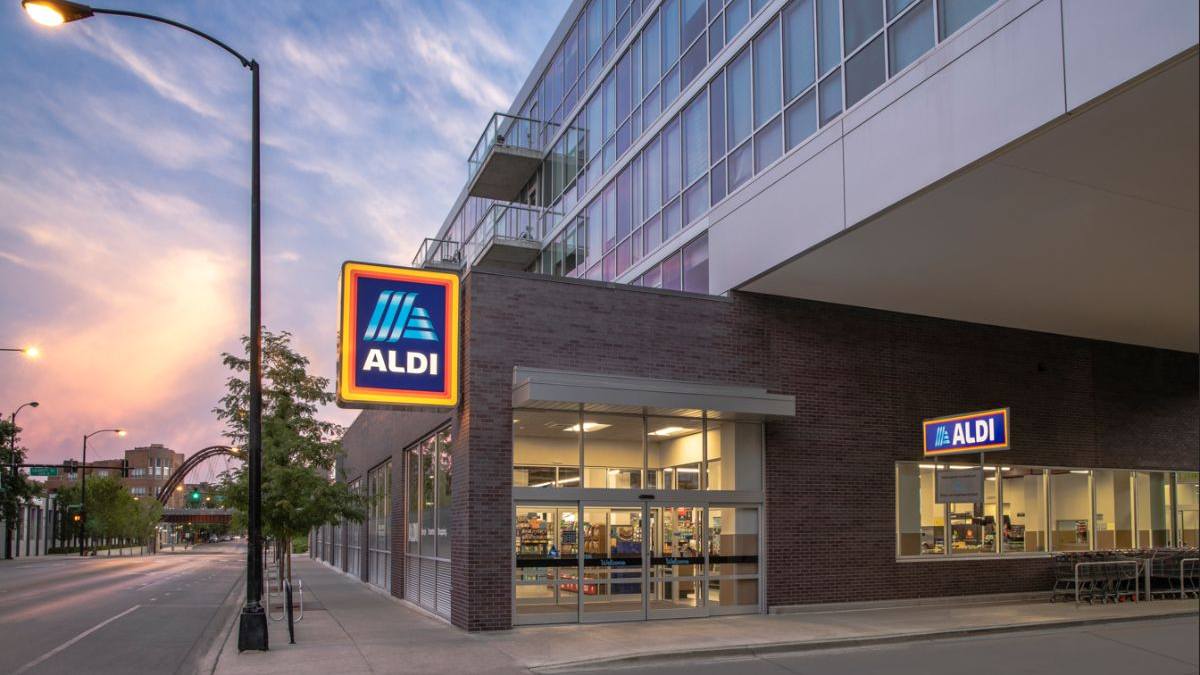ALDI Opens First Store in Surprise With Grand Opening Giveaways
